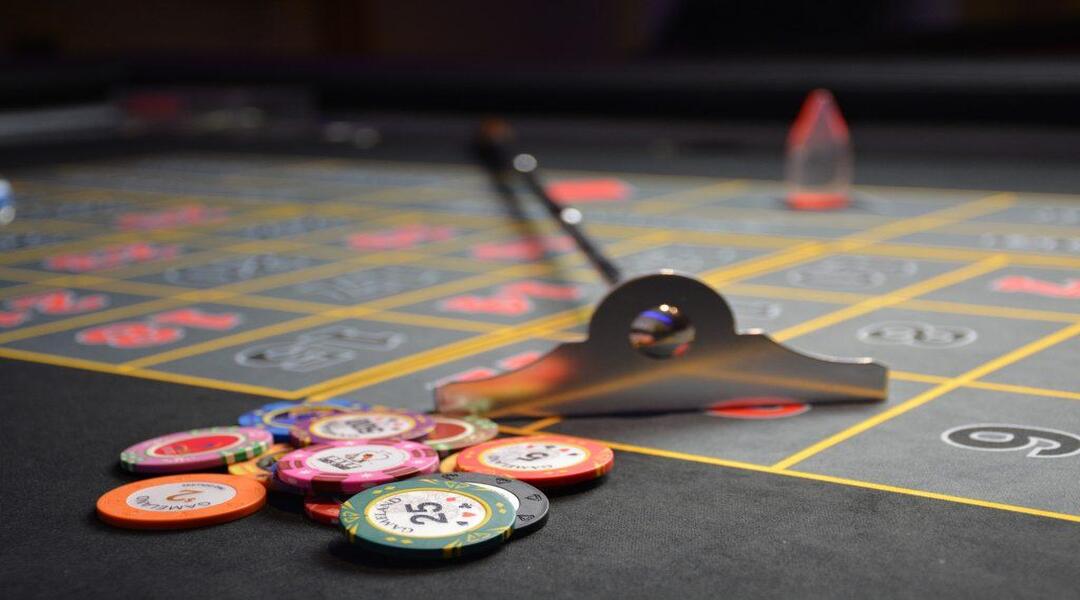 How Does Rake Work in Poker: Comprehensive Guide