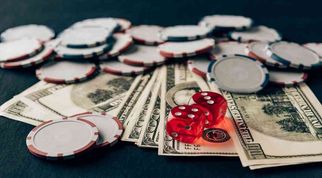 Wager in Casino Explained: How Wagering Requirements Work
